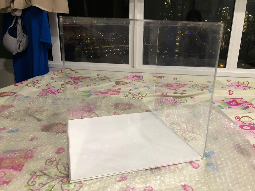 1/8 Anime Scale Figure Display Case, Hobbies & Toys, Toys & Games on ...