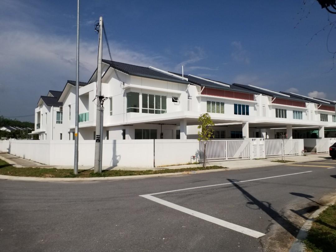 2 Storey Corner Lot FELLONA , Hijayu 3C , Bandar Sri Sendayan, Property, Rentals on Carousell