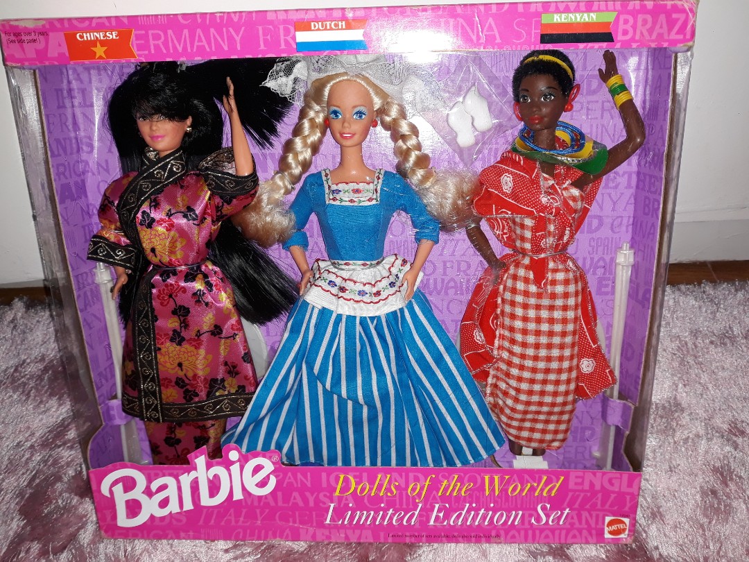 Barbie DOTW Gift Set (Chinese, Dutch, Kenyan), Hobbies & Toys, Toys ...