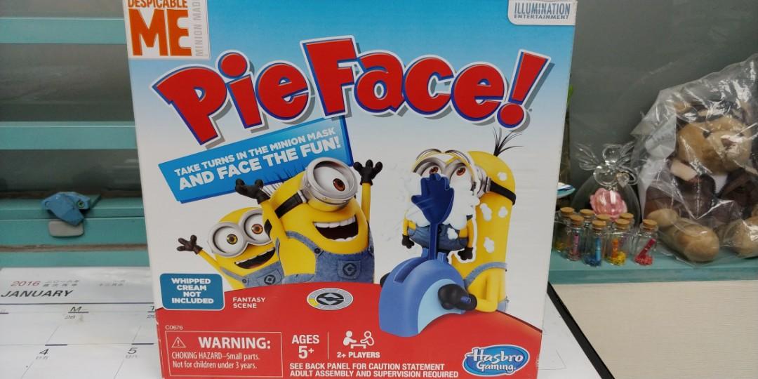 minion pie face