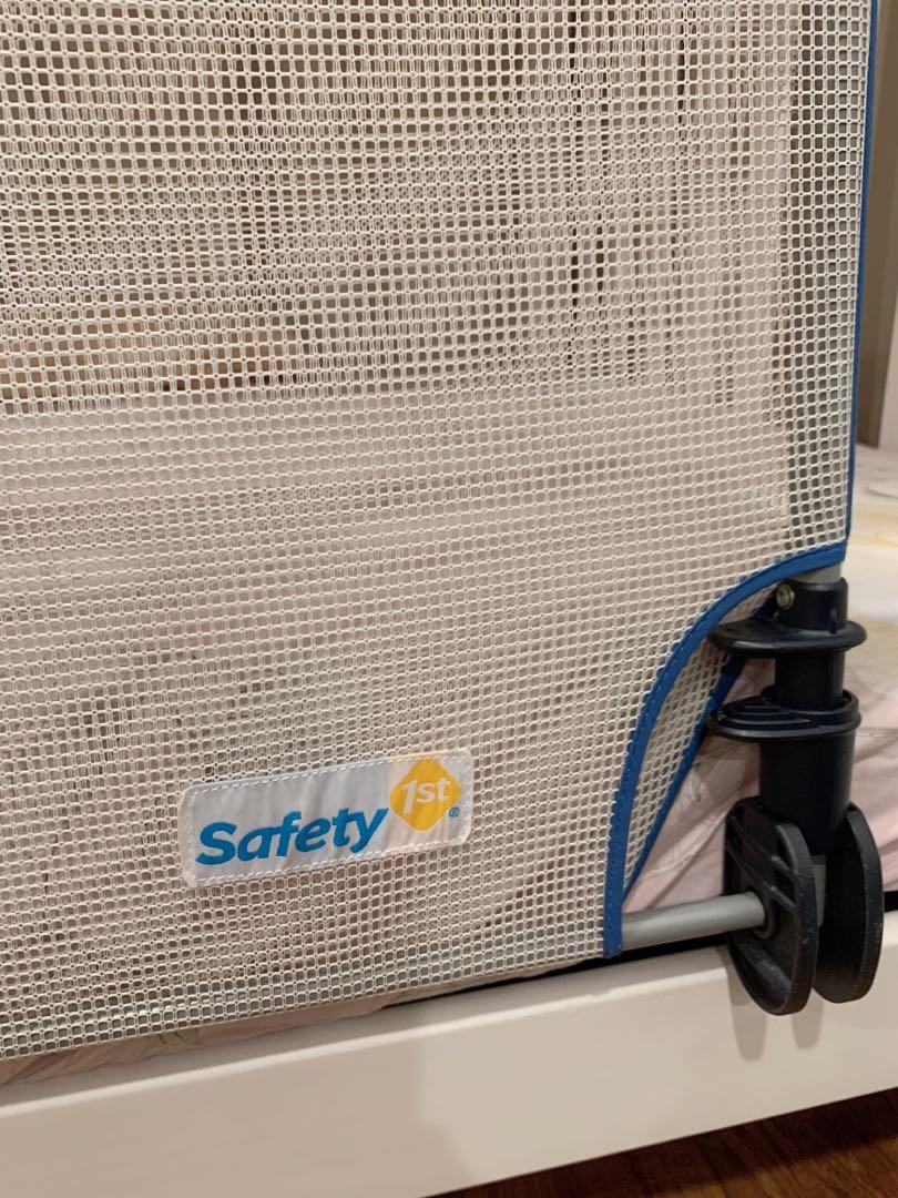 Safety 1st Bed Rail (90 cm) Condition: 7/10, Babies & Kids, Baby ...