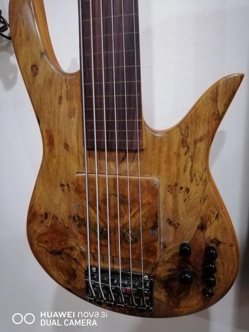 Fodera 6 strings fretless bass, Hobbies & Toys, Music & Media, Musical ...