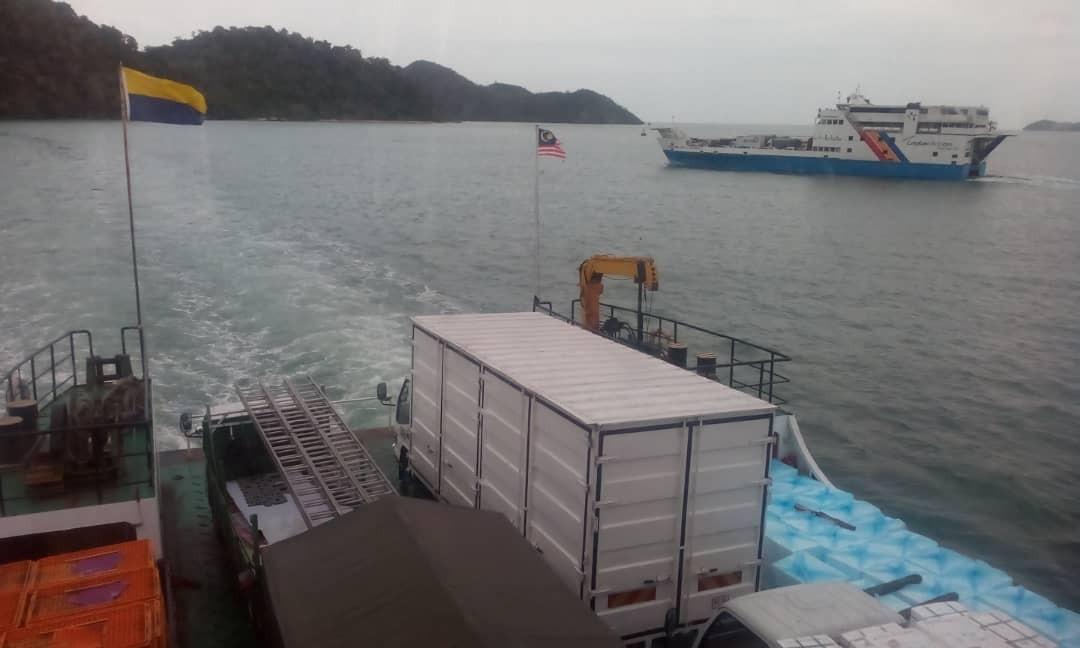 Lori transport express kl > pulau langkawi > kl > johor tambang rendah ...