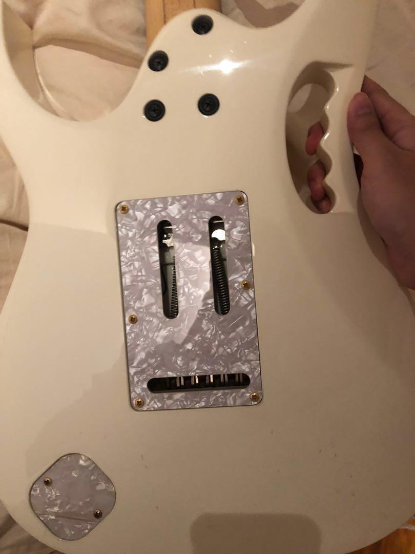 Ibanez JEM 7vwh, Hobbies & Toys, Music & Media, Musical Instruments on ...