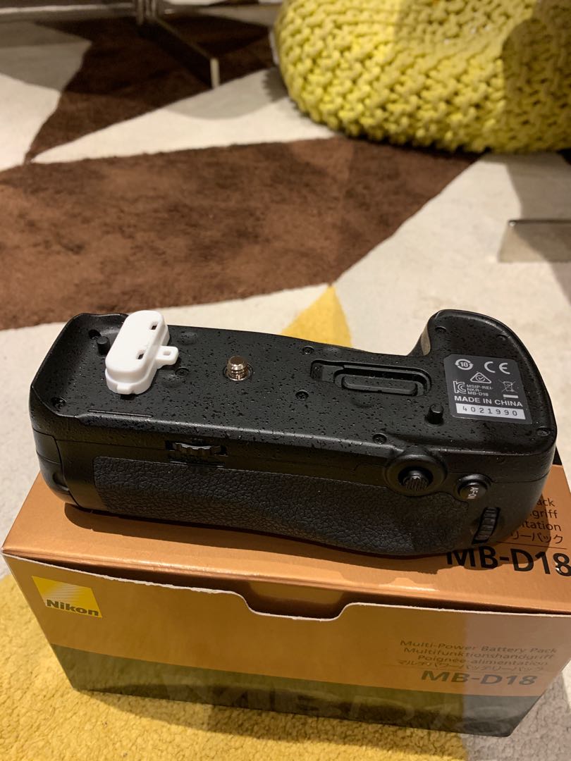 Nikon MB-D18 Multi-Power Battery Pack/Vertical Grip, Photography ...