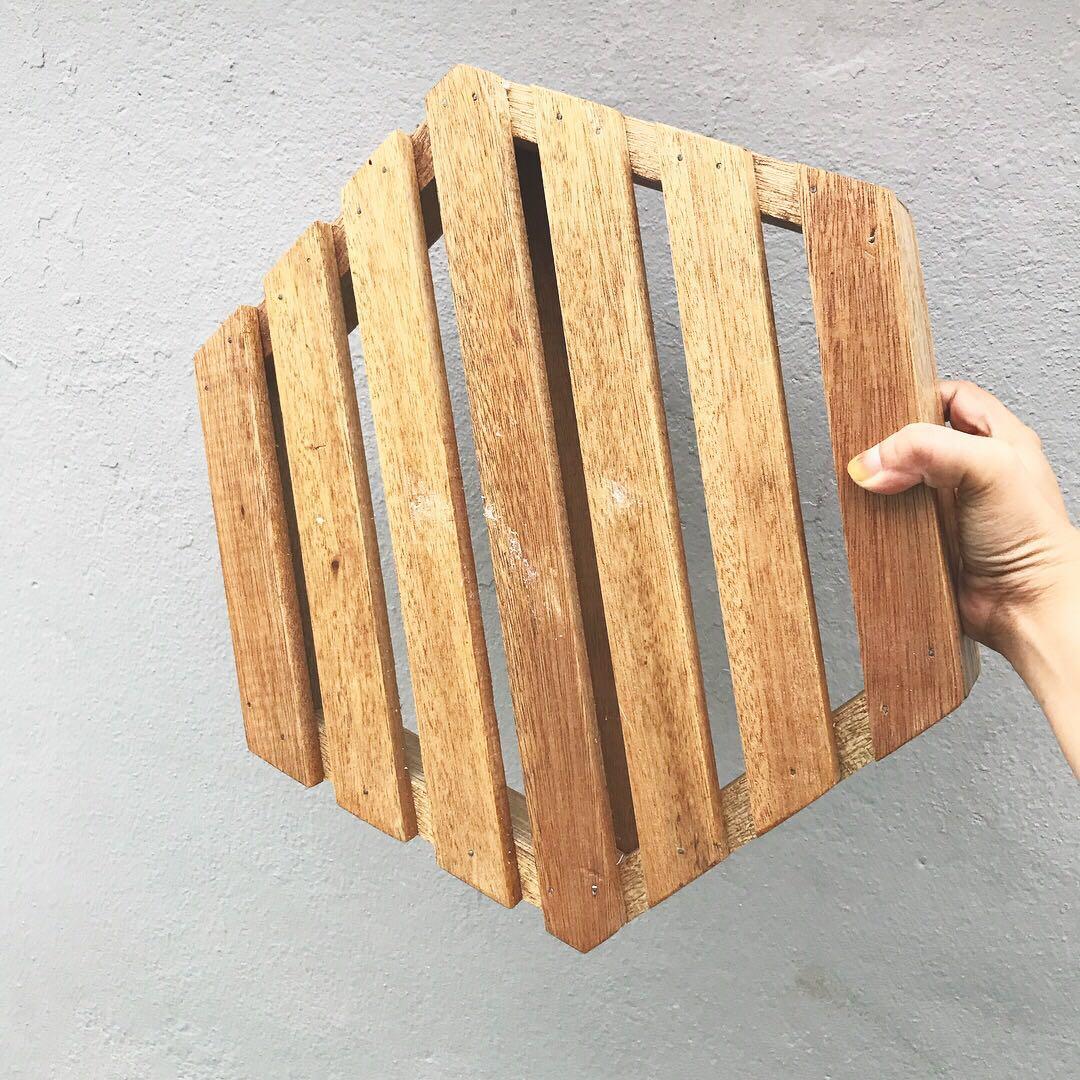 Sewa tapak hantaran pallet, Hobbies & Toys, Stationery & Craft ...