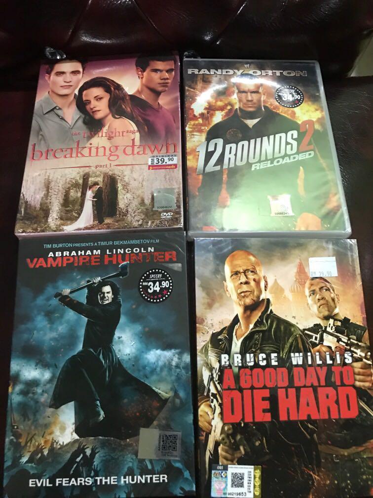 Twilight Saga Breaking Down, Hobbies & Toys, Music & Media, CDs & DVDs ...