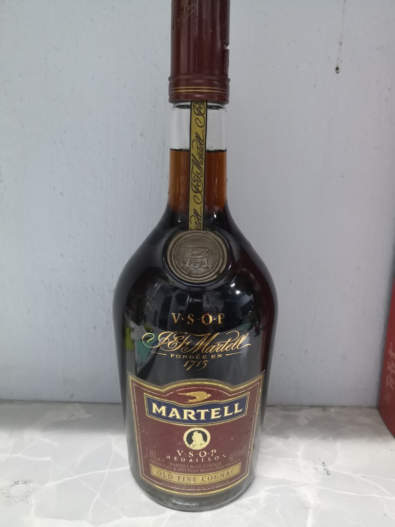 Martell VSOP - Gold Fine Cognag 1715, Food & Drinks, Alcoholic ...