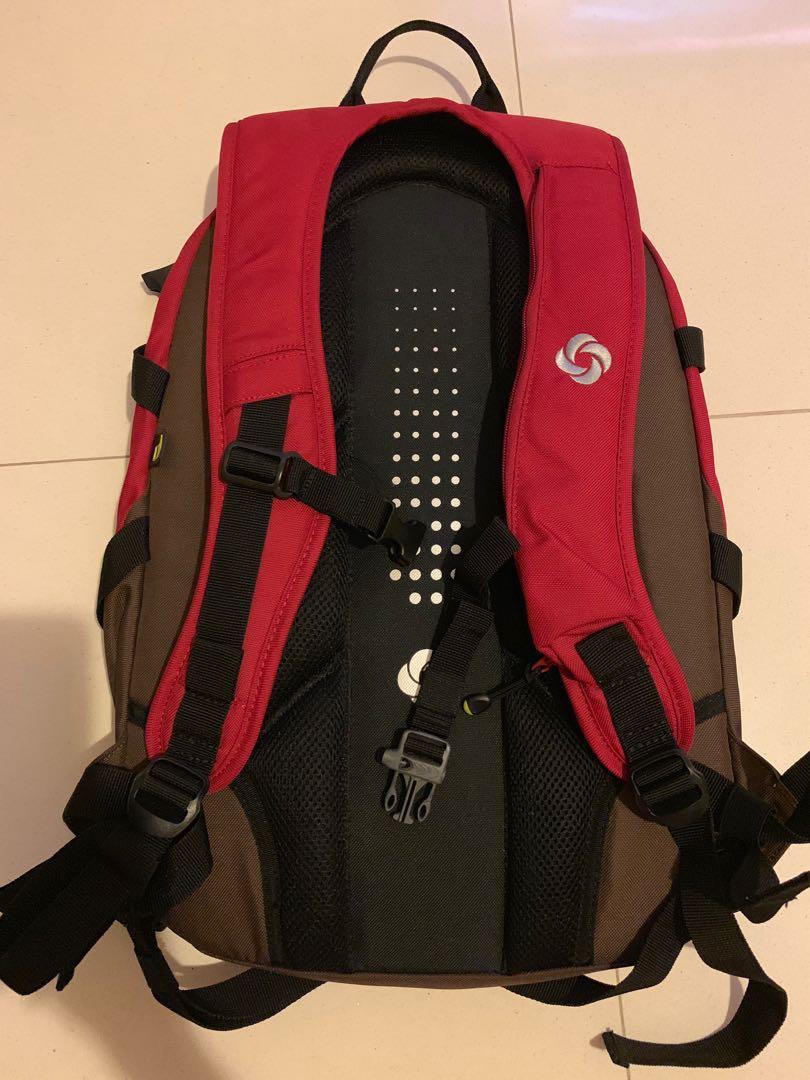 Samsonite Outlab red backpack, Men's Fashion, Bags, Belt bags, Clutches ...