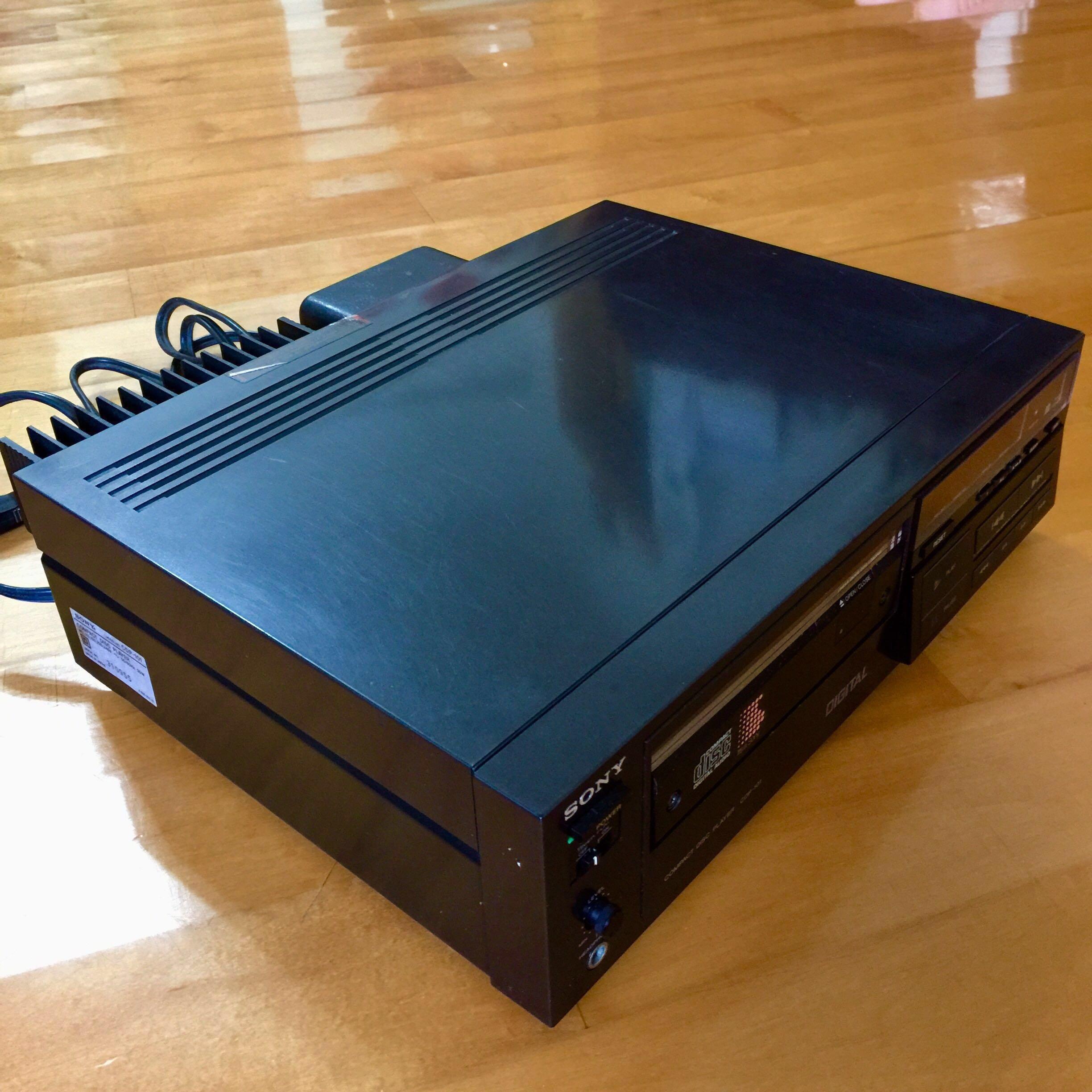 Sony CDP-101 CD Player 鐳射唱盤始祖機(只適合收藏用或專業音響修復人仕), 音響器材, 音樂播放裝置 MP3及CD ...