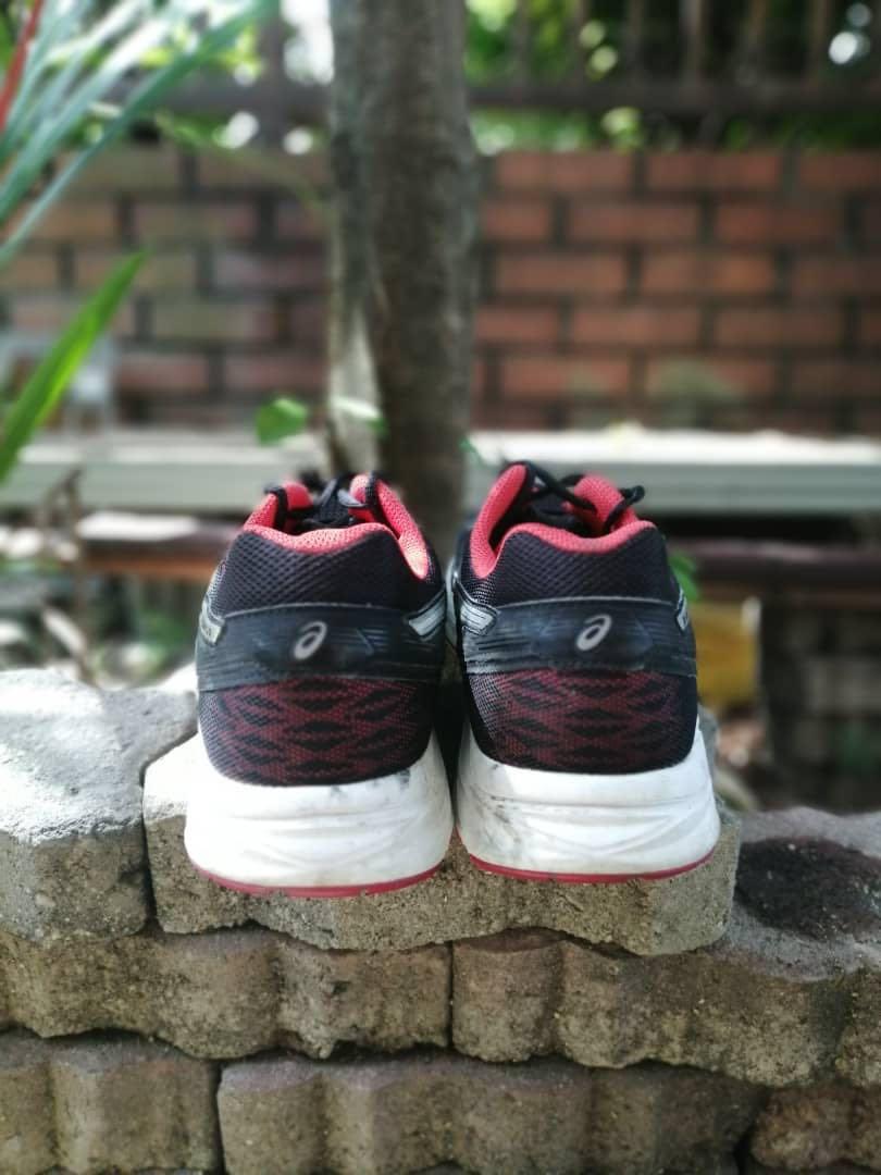 Asics Gel-Contend 3, Men's Fashion, Activewear on Carousell