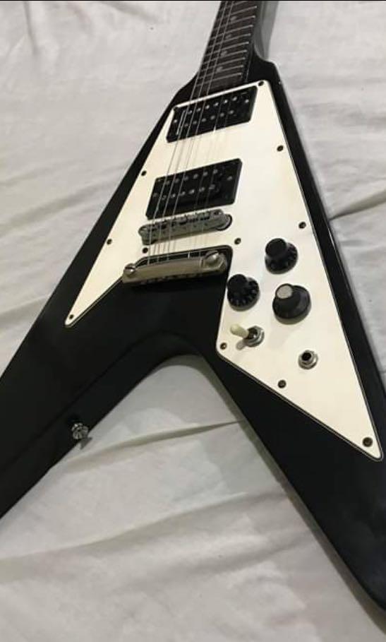 Ibanez flying V 80s model japan made, Hobbies & Toys, Music & Media ...