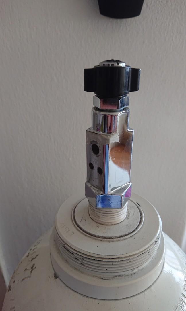 File:Pin Index Medical Oxygen Cylinder Valve Wikimedia , 41% OFF