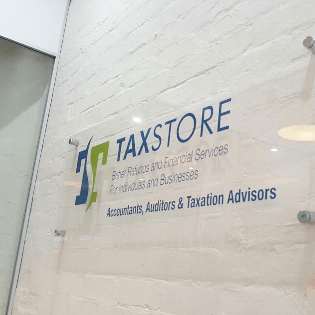 PASANG SIGNAGE AKRILIK PAPAN TANDA, Services, Others on Carousell