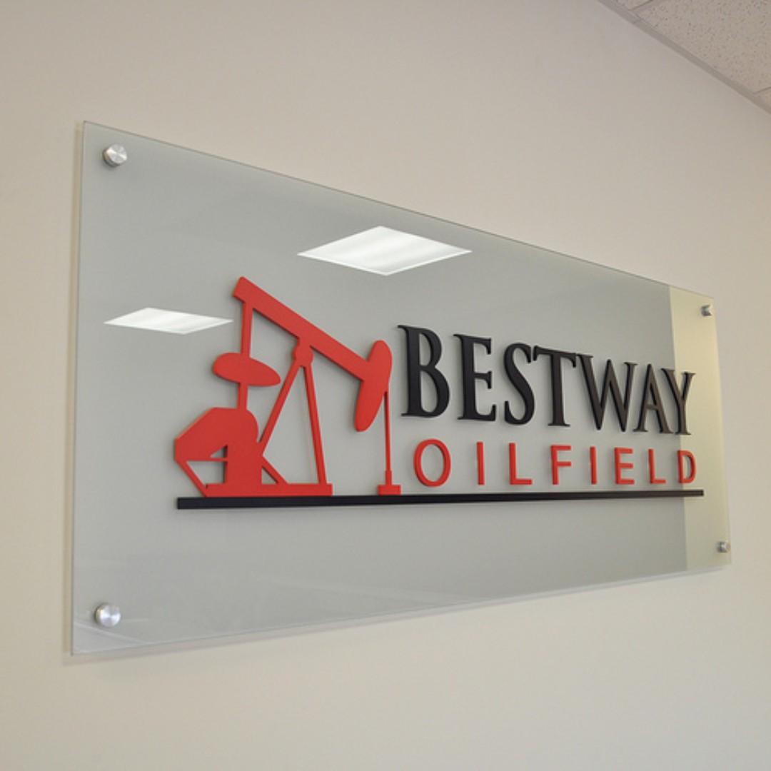 PASANG SIGNAGE AKRILIK PAPAN TANDA, Services, Others on Carousell