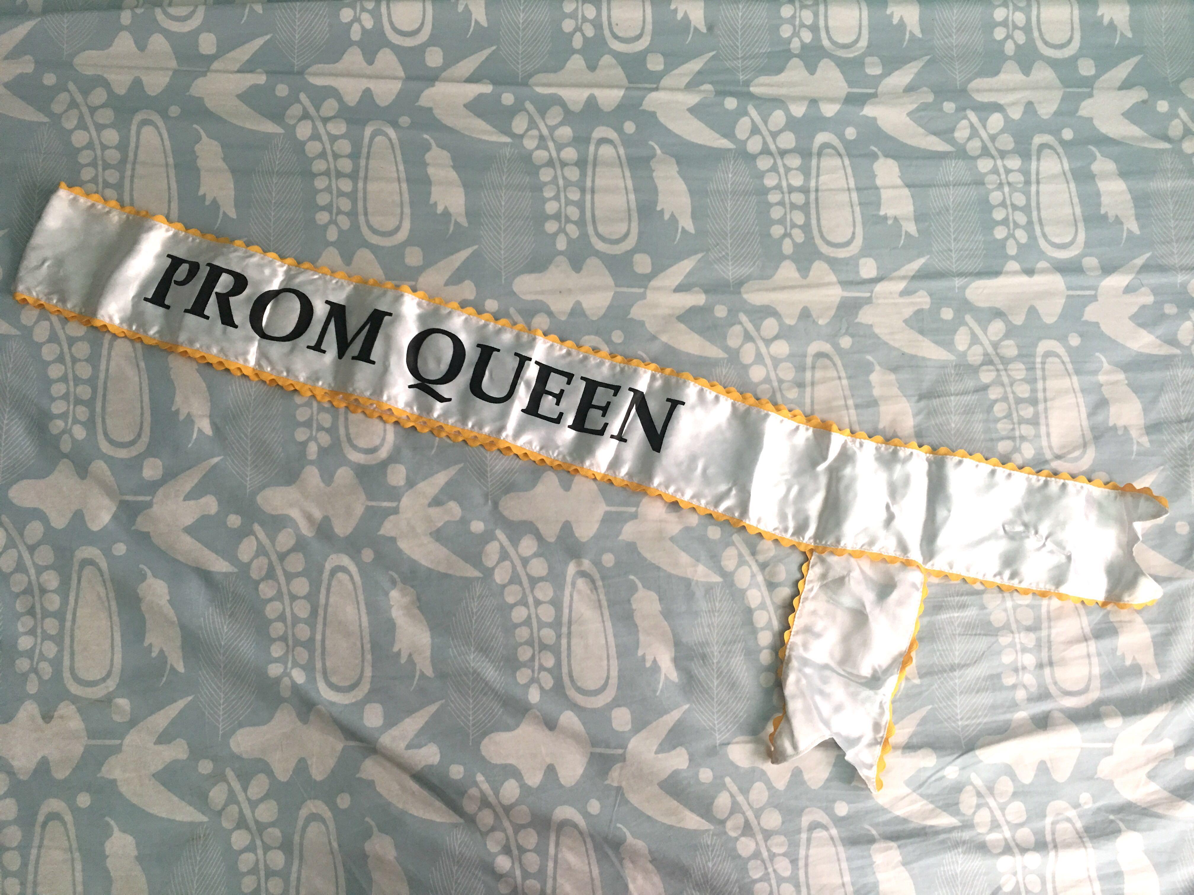 prom queen sash, Women's Fashion, Watches & Accessories, Hair ...