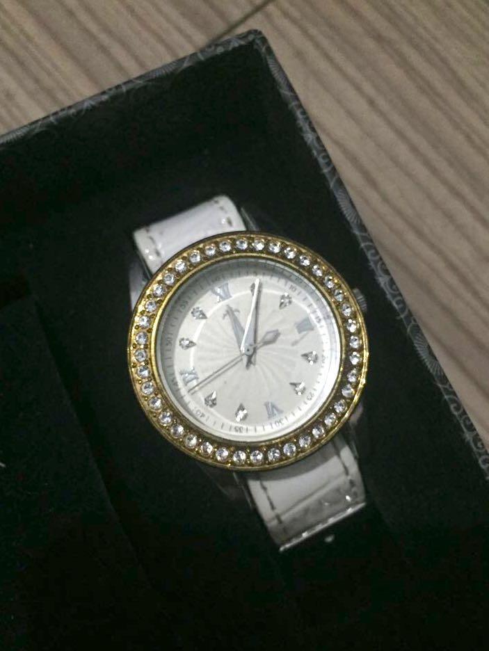 Tomato Time Watch with switchable straps, Women's Fashion, Watches ...