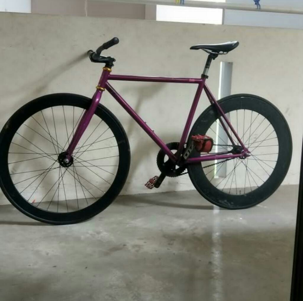 Fixie, Sports Equipment, Bicycles & Parts, Bicycles on Carousell