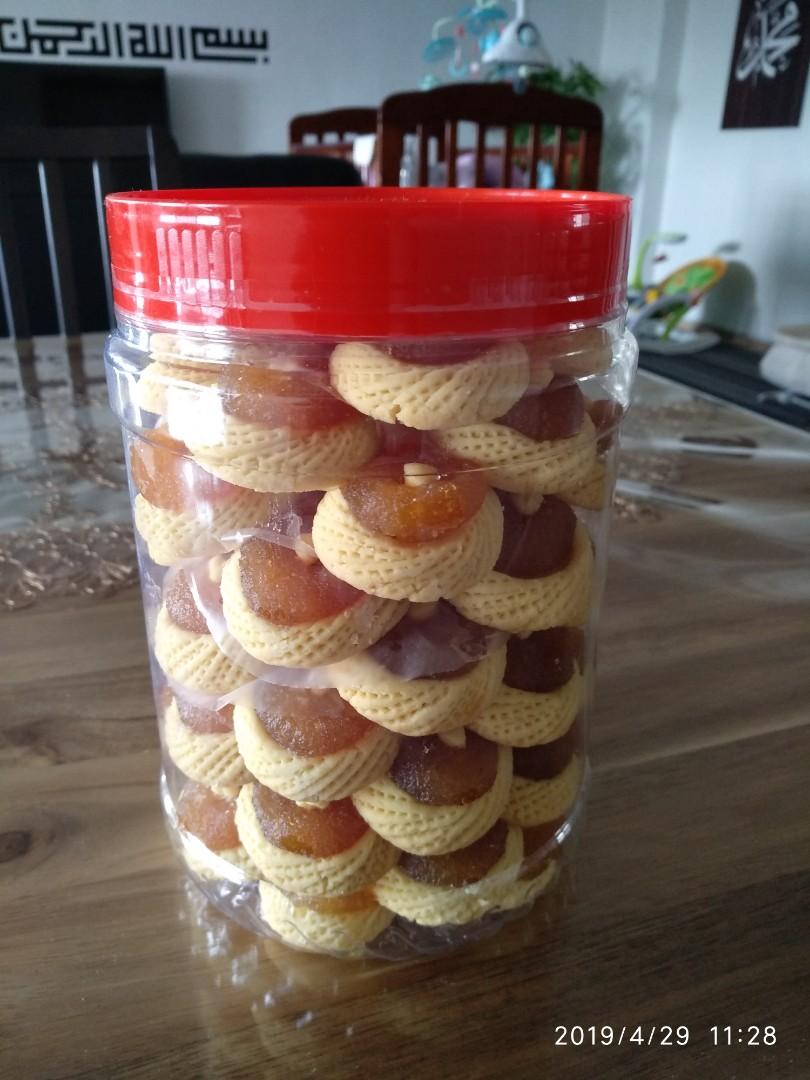 Pineapple Tarts / Kuih tat Nenas, Food & Drinks, Homemade Bakes on ...