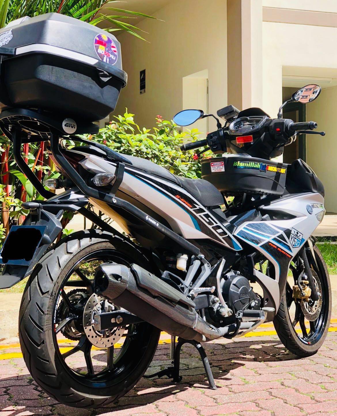 RCB SP550 17" - 2.15/3.75 (Gloss Black) for Sniper 150, Motorcycles, Motorcycle Accessories on ...