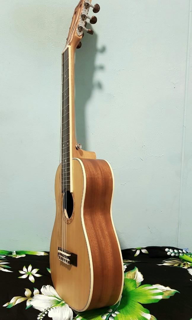 Caesar Guitarlele, Hobbies & Toys, Music & Media, Musical Instruments ...