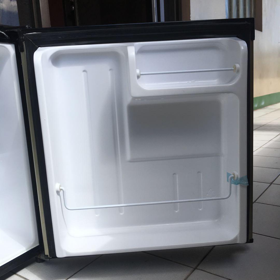 EZY Mini Refrigerator, TV & Home Appliances, Kitchen Appliances ...