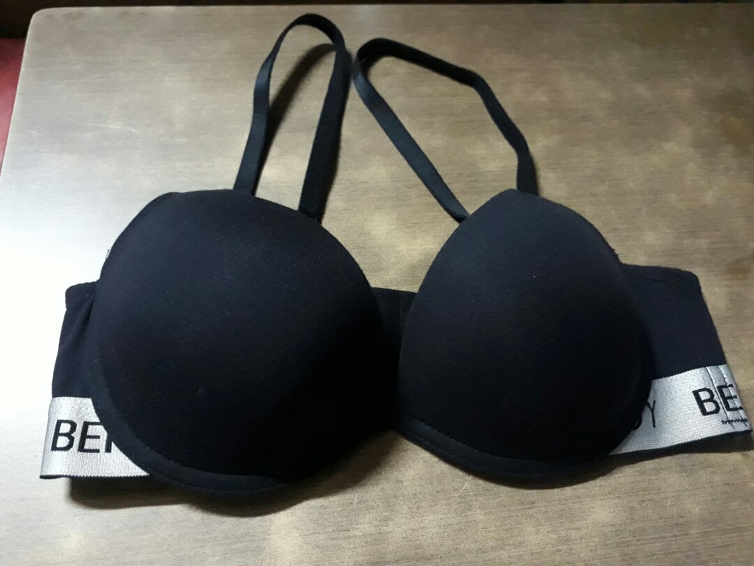 Bench Push Up Bra, Women's Fashion, Activewear on Carousell