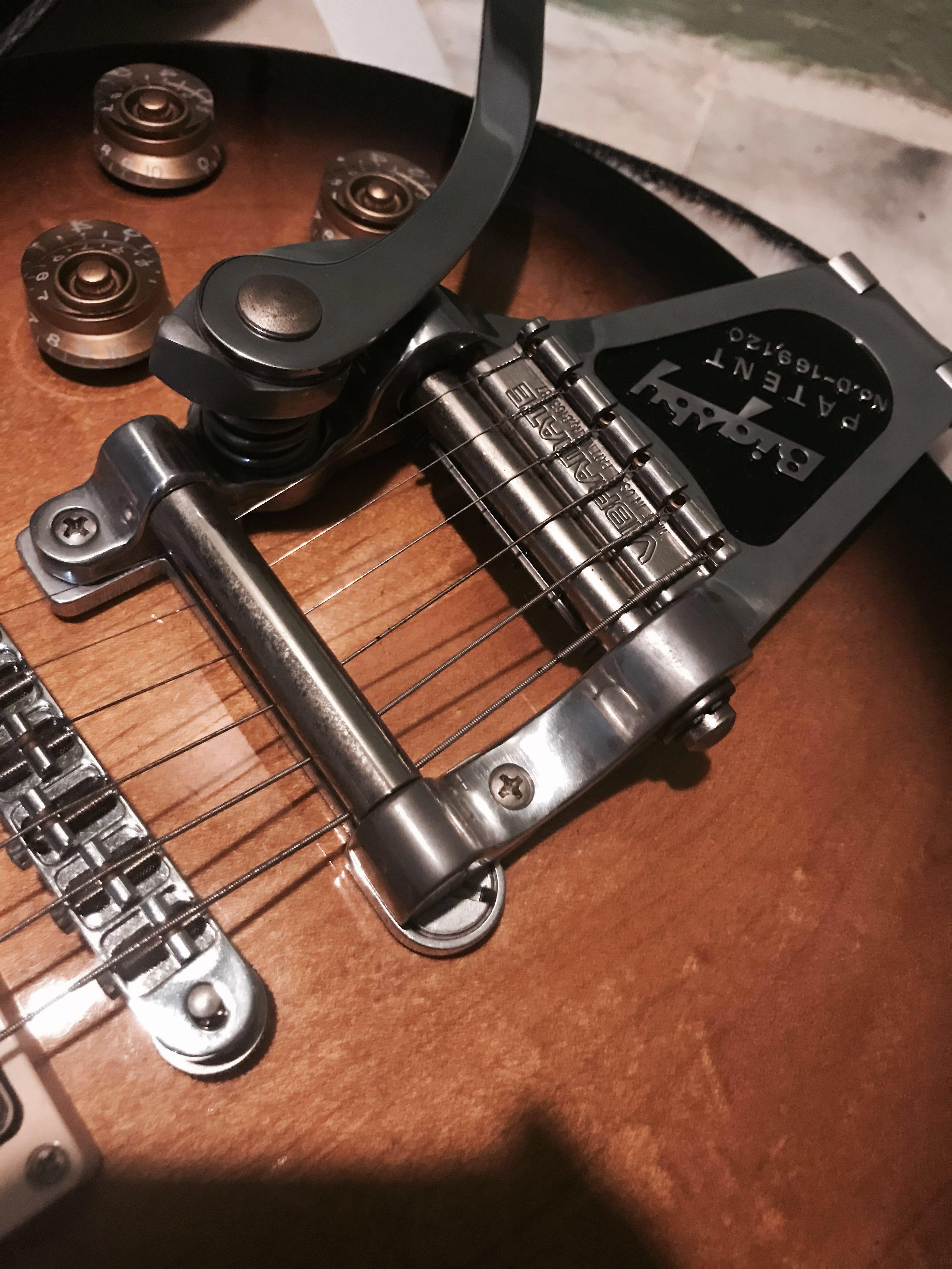 Gibson Les Paul Studio 2012, Hobbies & Toys, Music & Media, Musical ...