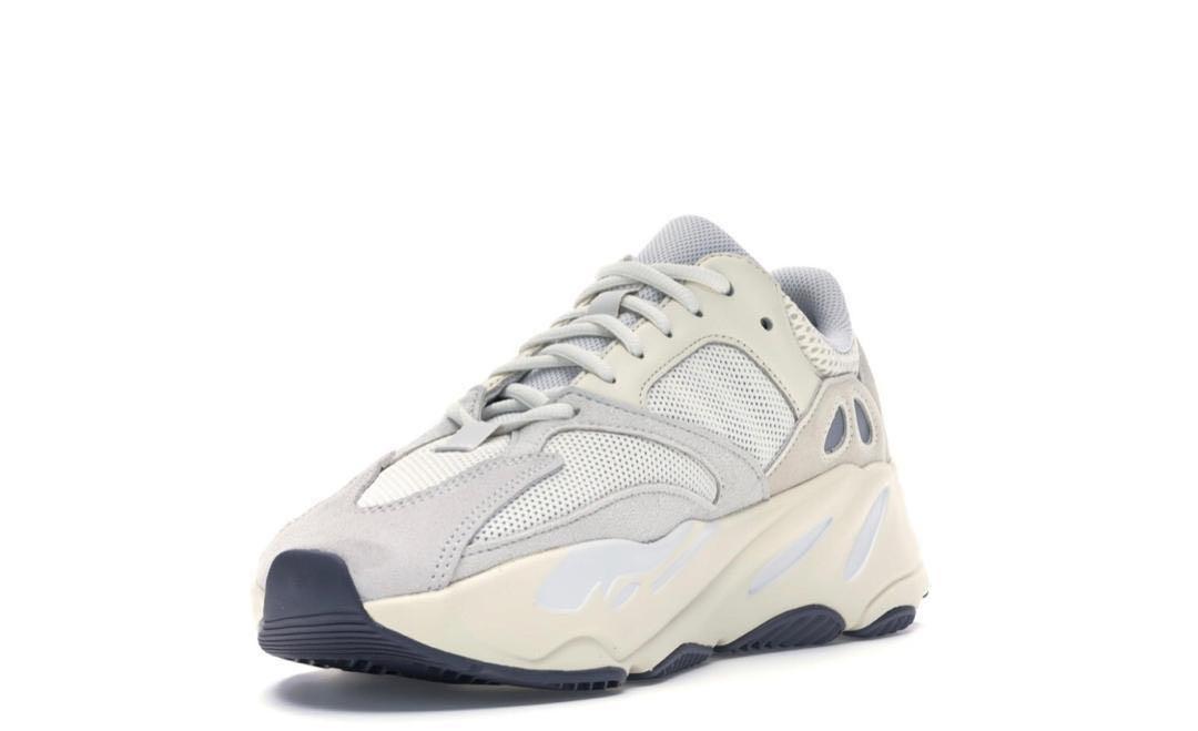Adidas Yeezy Boost 700 Analog , Men's Fashion, Footwear, Sneakers on ...
