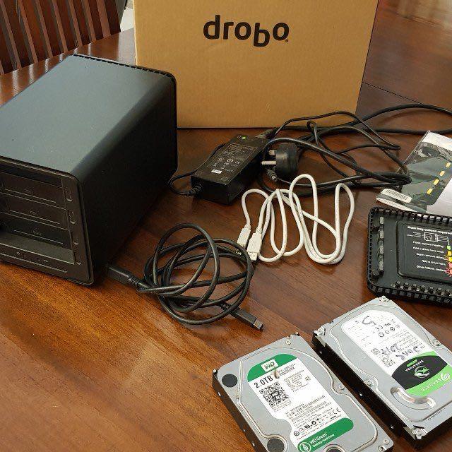 Drobo Gen 2 (inc. 4 x 2TB HDD) - Direct Attached Storage, Computers ...