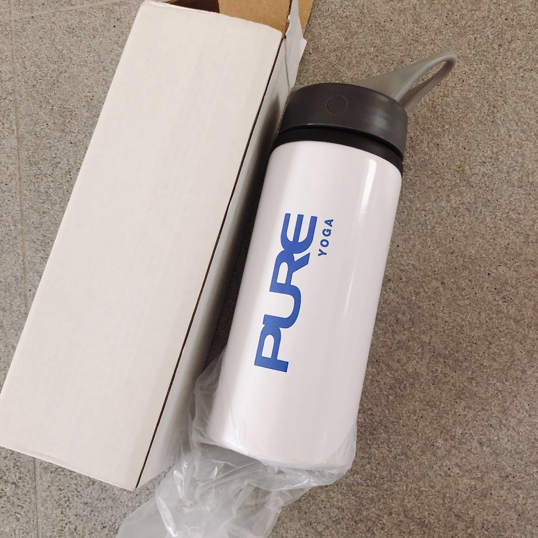 (NEW) PURE water bottle & thermo, 傢俬＆家居, 浴室、廚房用品配件 - Carousell