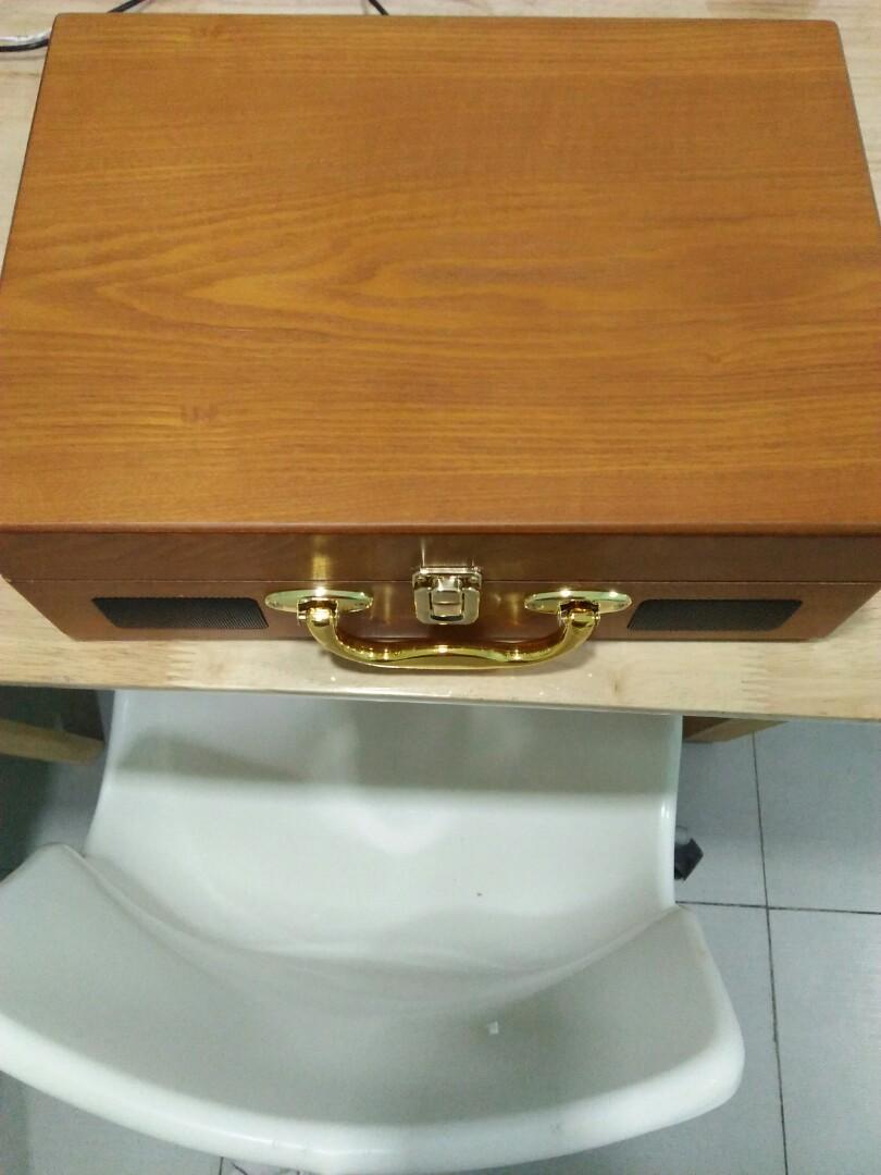 Musitrend wooden record player MT316W, Audio, Portable Music Players on ...