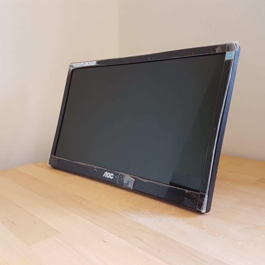 Portable AOC USB Monitor E1659FWU, Computers & Tech, Parts ...