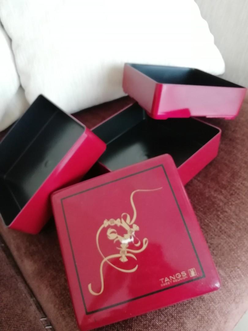 Tang's Singapore Traditional Chinese 3 Tier Tiffin Container, Furniture ...