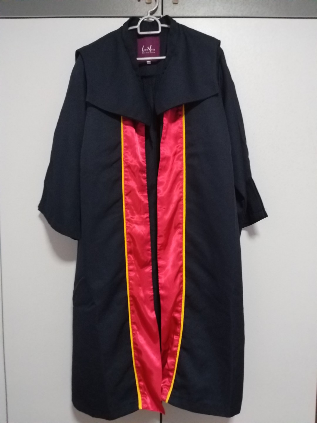 TP Graduation Gown/Attire [RENT], Women's Fashion, Tops, Other Tops on ...