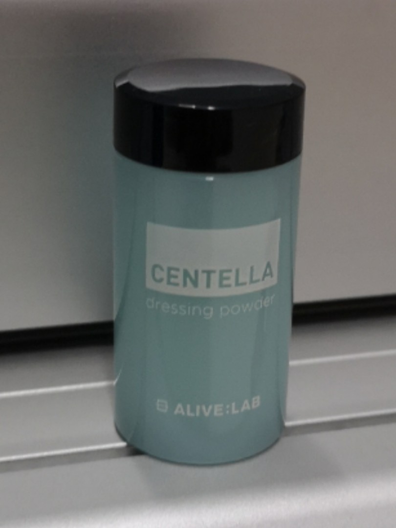 ALIVE Lab Centella Dressing Powder on Carousell