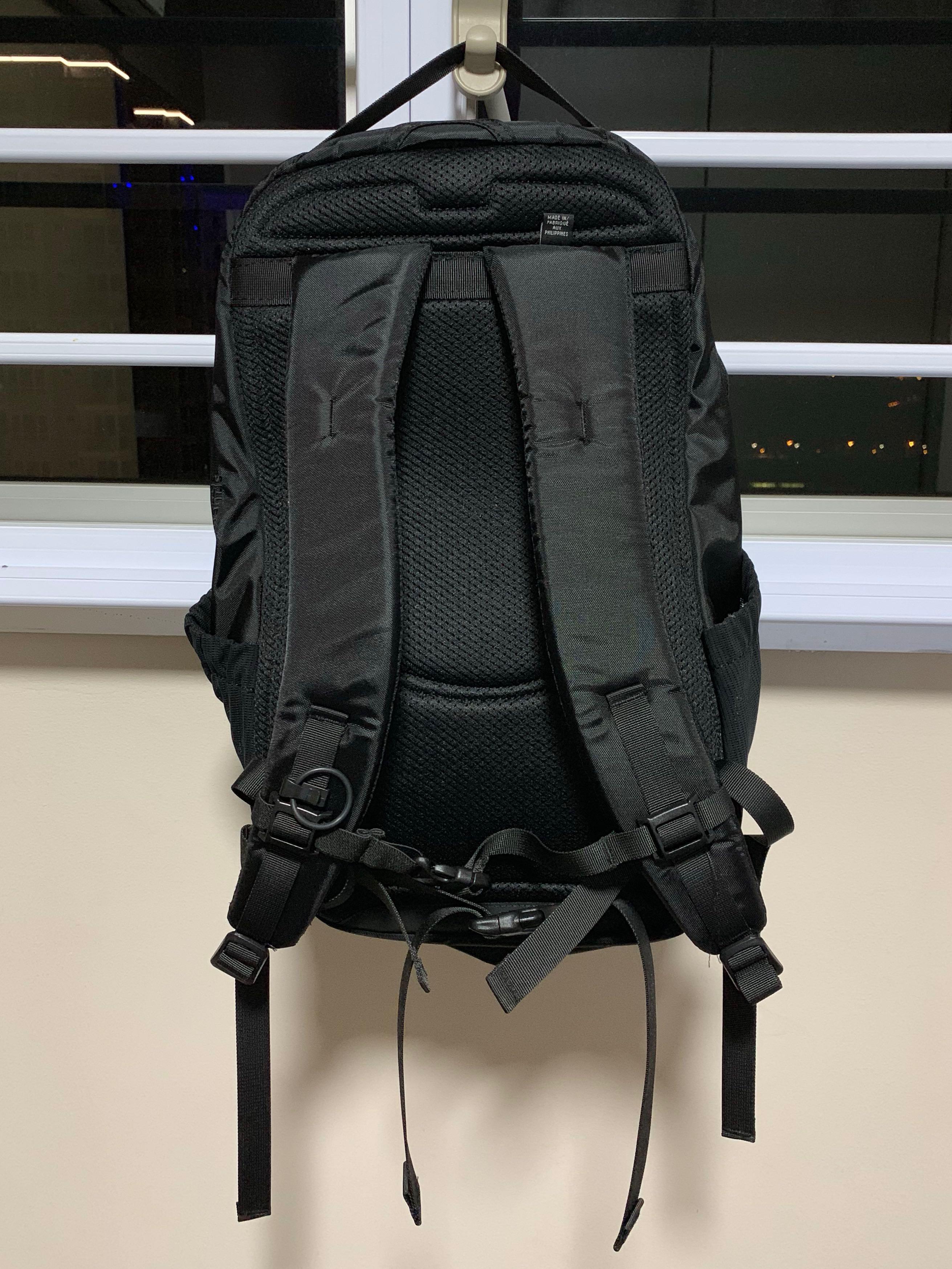 Arcteryx Mantis 26 Backpack, Men's Fashion, Bags, Backpacks on Carousell