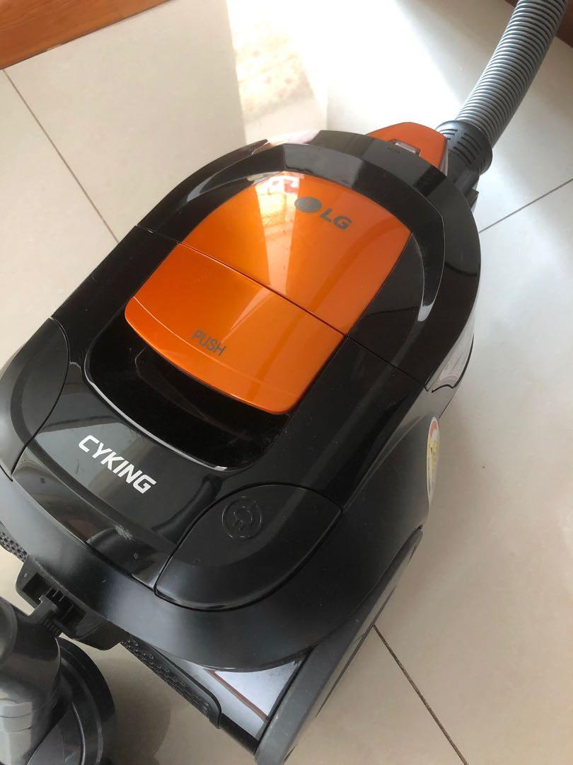 LG CYKING Bagless Vacuum Cleaner, TV & Home Appliances, Vacuum Cleaner ...