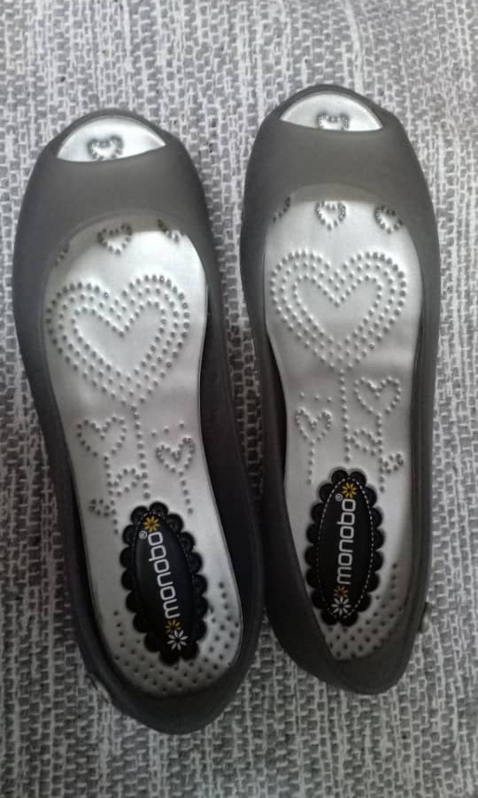 Monobo Flat Shoe, Women's Fashion, Footwear, Flats on Carousell