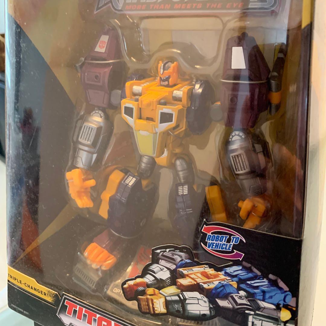 Transformers Titanium Die-Cast series with Optimus, Fallen, Optimal and ...