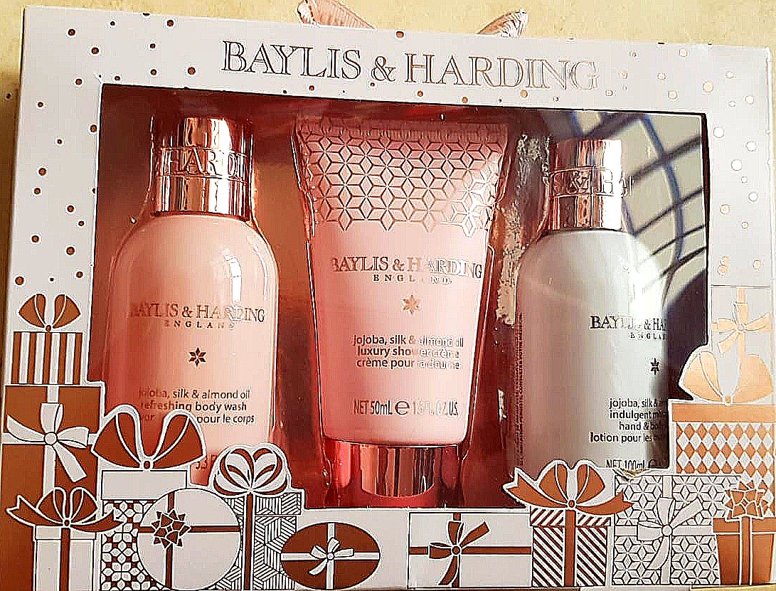 Baylis & Harding Gift Set, Beauty & Personal Care, Bath & Body, Body ...