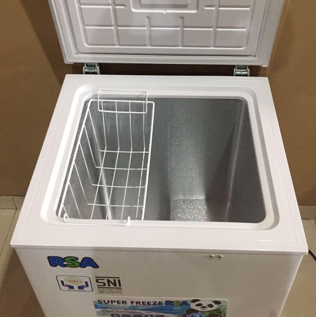 Chest Freezer RSA CF-100, Kitchen & Appliances di Carousell