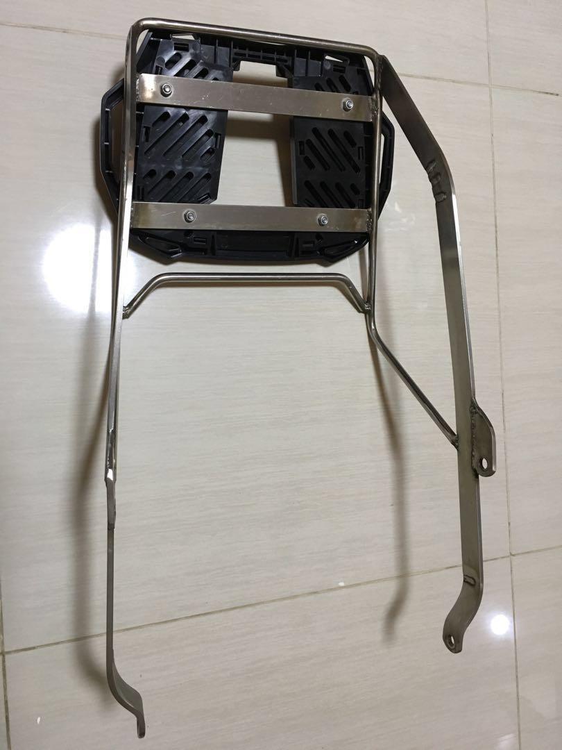 Rear luggage rack , for CB400 Super 4, Motorcycles, Motorcycle ...