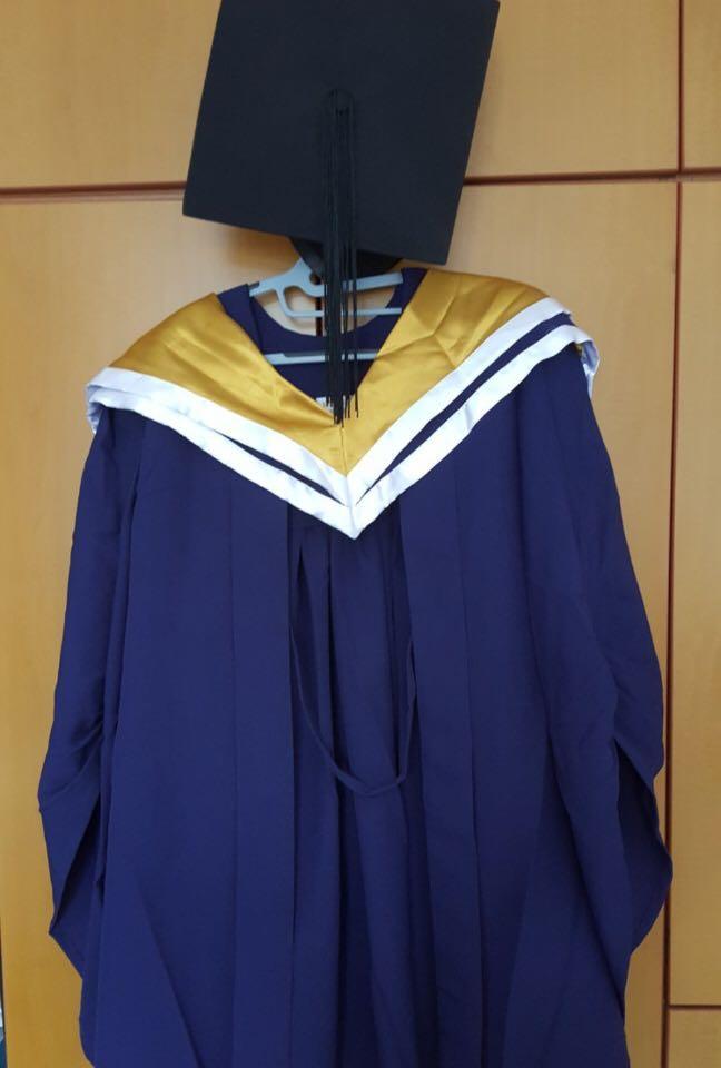 NTU Engineering Graduation Gown SCBE/SCEE/SCSE/SEEE, Everything Else on ...