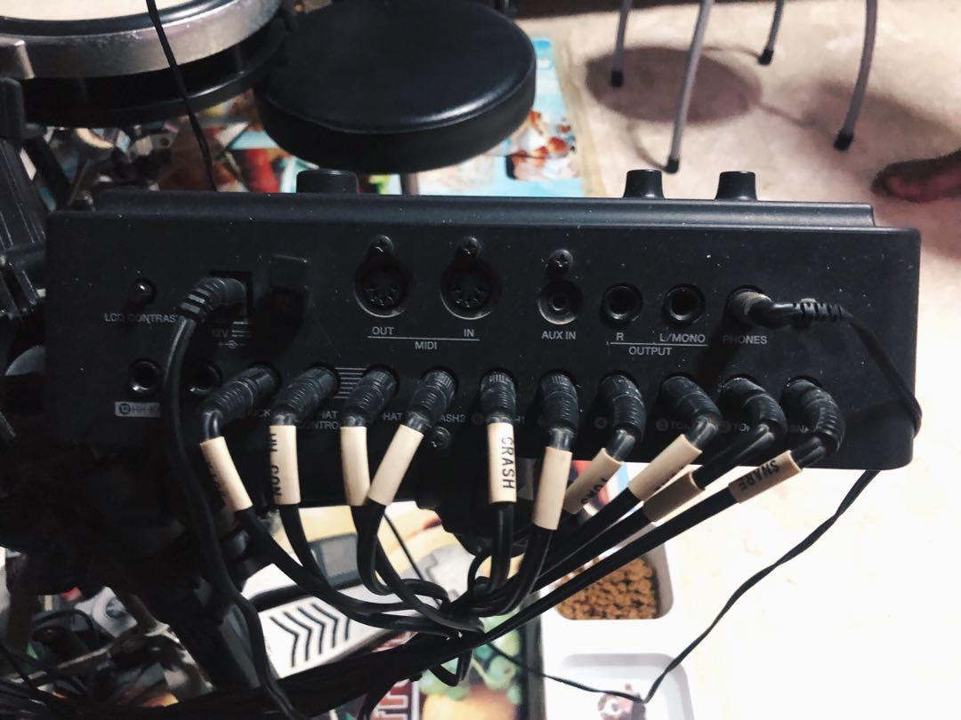 Yamaha DTX700 E-kit, Hobbies & Toys, Music & Media, Musical Instruments ...