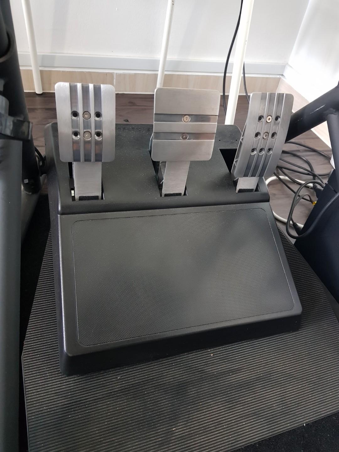 5 mths old thrustmaster T-GT wheel/obutto seat and 55 inch tv, Video ...