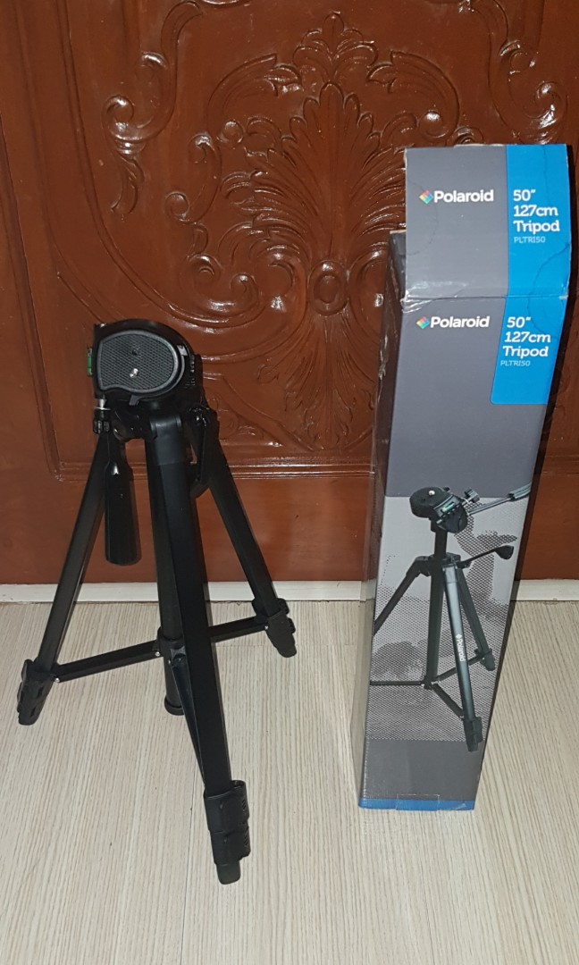 Polaroid 50" tripod, Photography, Photography Accessories, Tripods & Monopods on Carousell