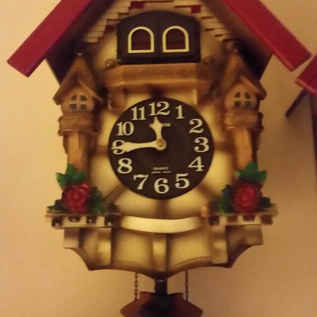 Rhythm brand Cuckold clock, Women's Fashion, Jewelry & Organisers ...