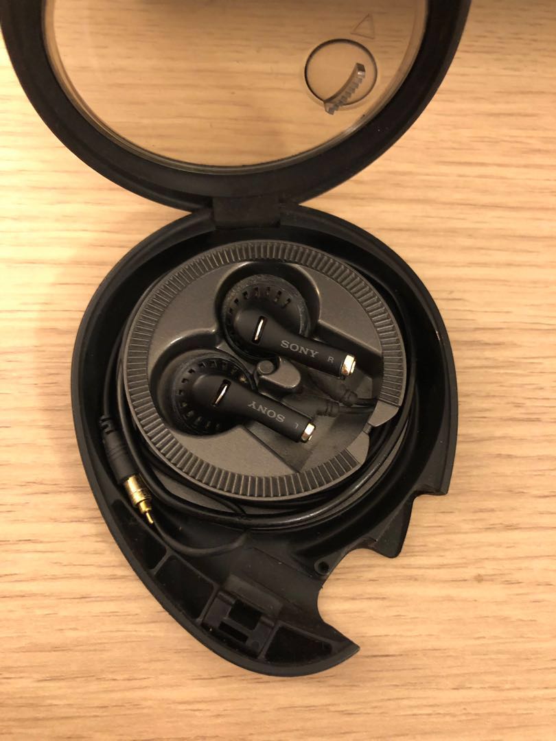 超極罕Sony MDR-E484 針插, 音響器材, 可攜式音響設備 - Carousell