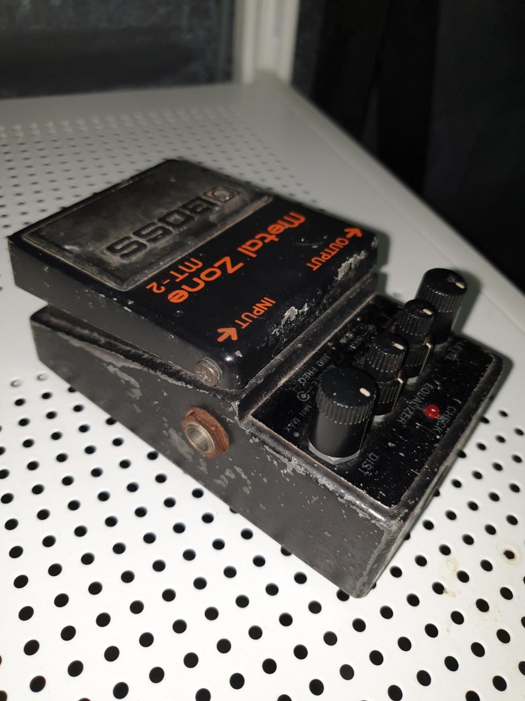 Vintage BOSS Metal Zone 20+ yrs old, Hobbies & Toys, Music & Media ...